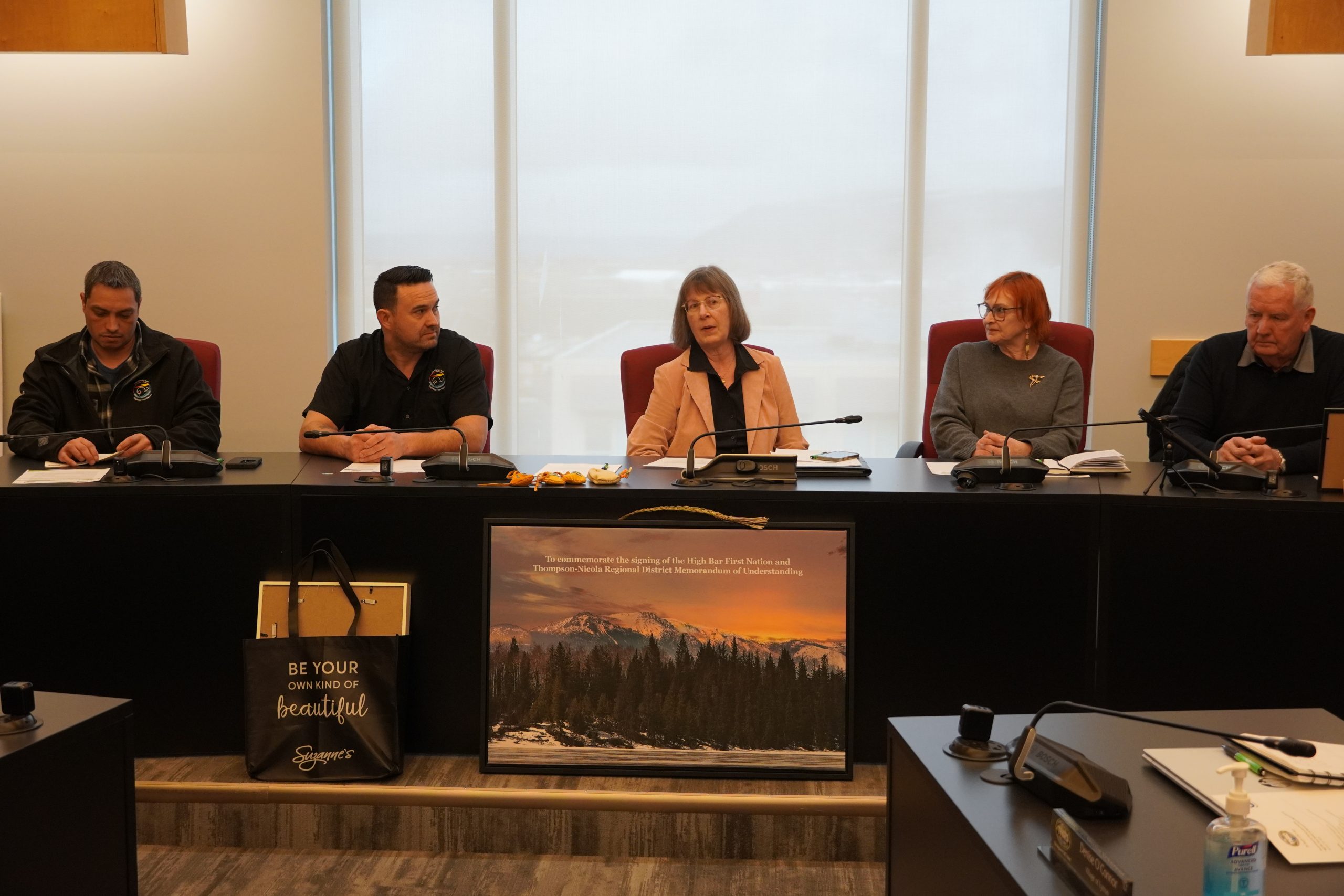 TNRD, High Bar First Nation Sign Memorandum of Understanding - Thompson ...