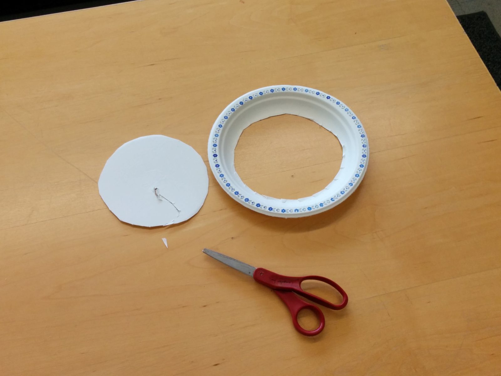 Storytime & Craft: Paper Plate Kite - Thompson-Nicola Regional Library